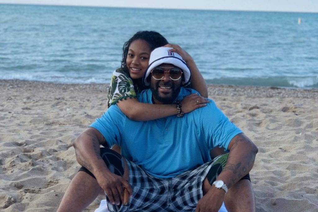 R. Kelly Former Girlfriend, Azriel Clary Telling All In Her YouTube ...